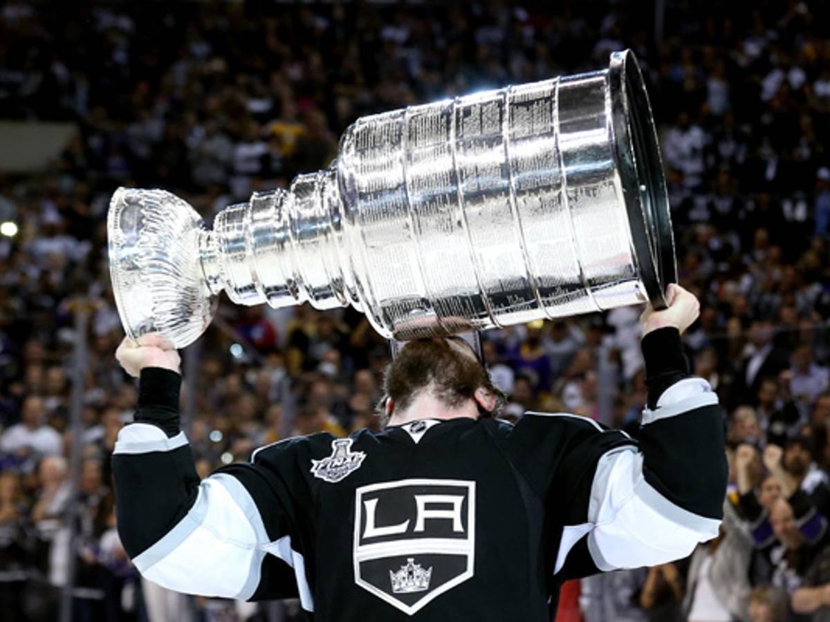 Dustin Brown Stanley Cup Wallpaper