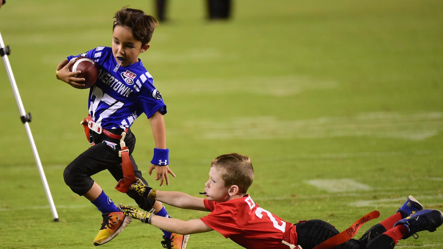 The Rise of Flag Football - SI Kids: Sports News for Kids, Kids Games ...