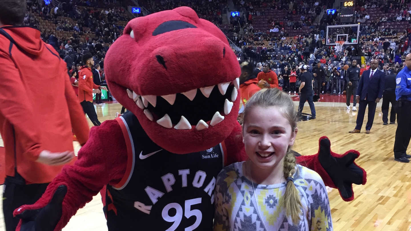 Meet the Raptor, Toronto's Fun-Loving Mascot - SI Kids: Sports News for ...