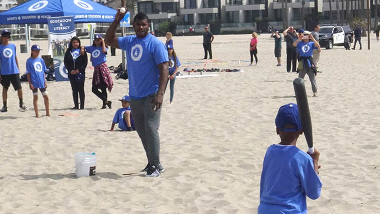Beach Baseball with the Los Angeles Dodgers - SI Kids: Sports News for ...