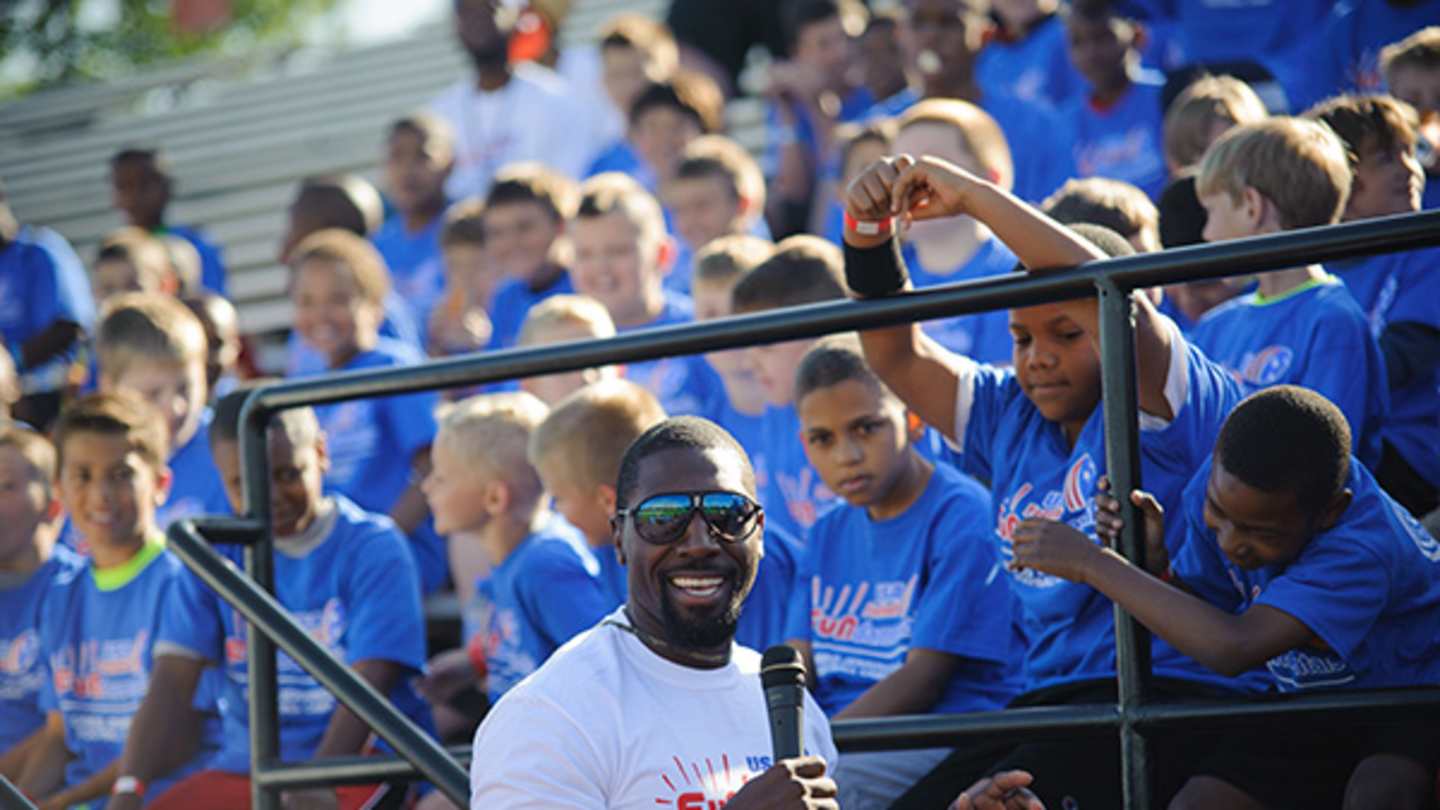 Striving for Greatness On and Off Field - SI Kids: Sports News for Kids ...