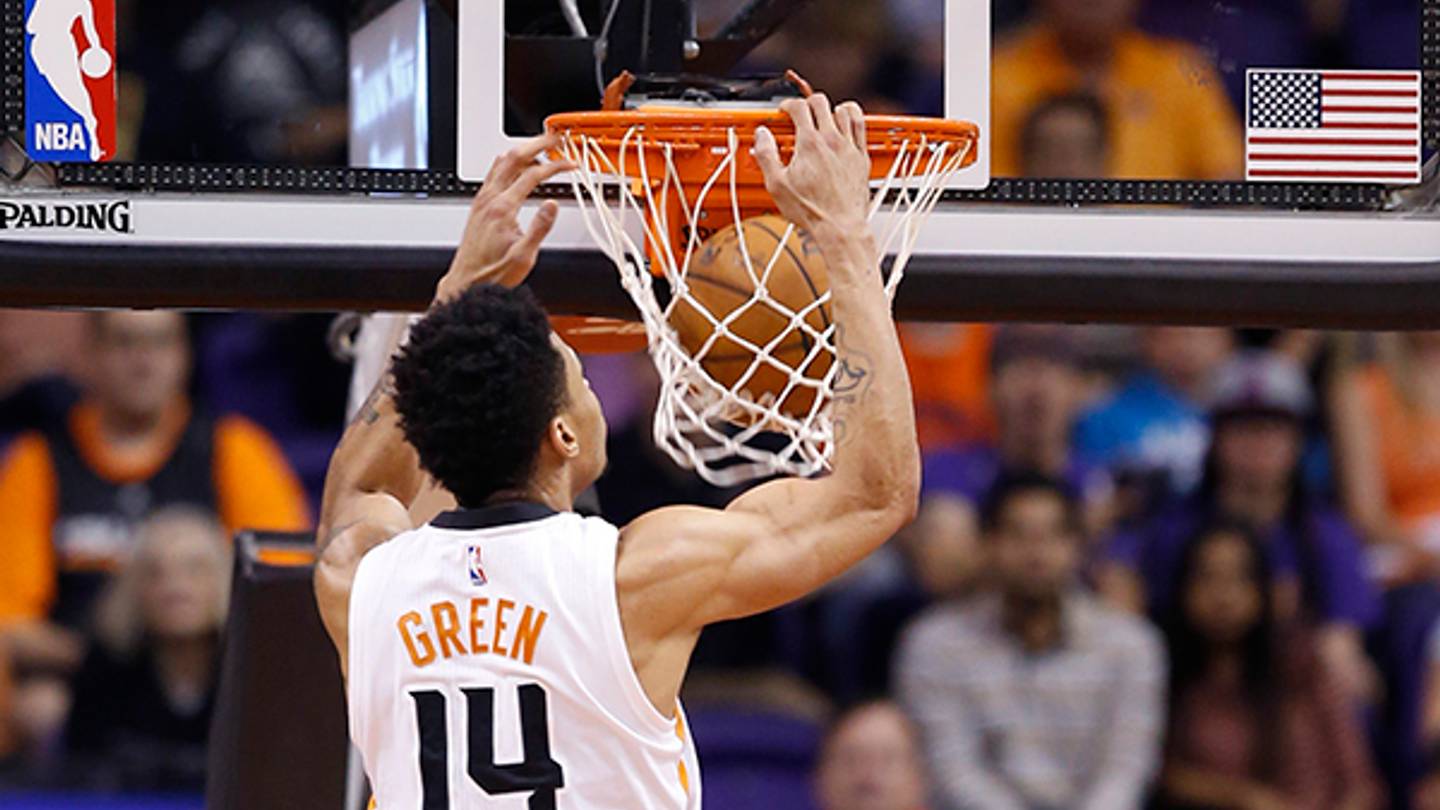 Suns’ Gerald Green Sets Himself Up for an Epic Dunk - SI Kids: Sports ...