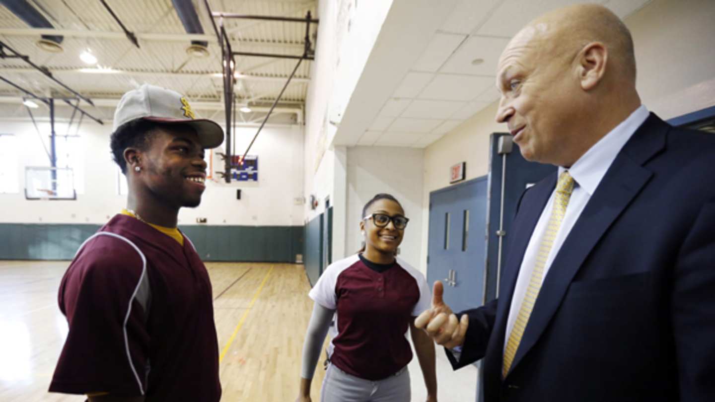 Cal Ripken Helps MLB with Youth Outreach - SI Kids: Sports News for ...