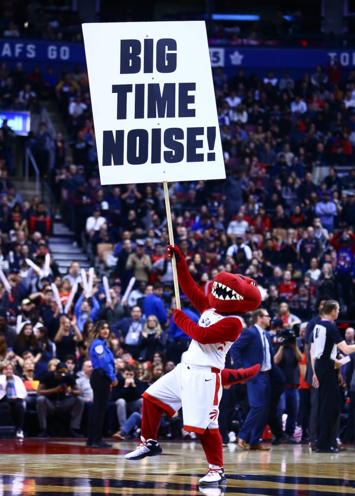 Meet the Raptor, Toronto's Fun-Loving Mascot - SI Kids: Sports News for ...