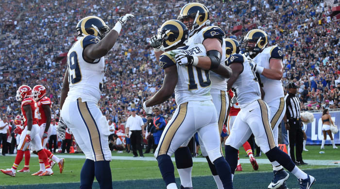 Professional Football Returns to Los Angeles - SI Kids: Sports News for ...