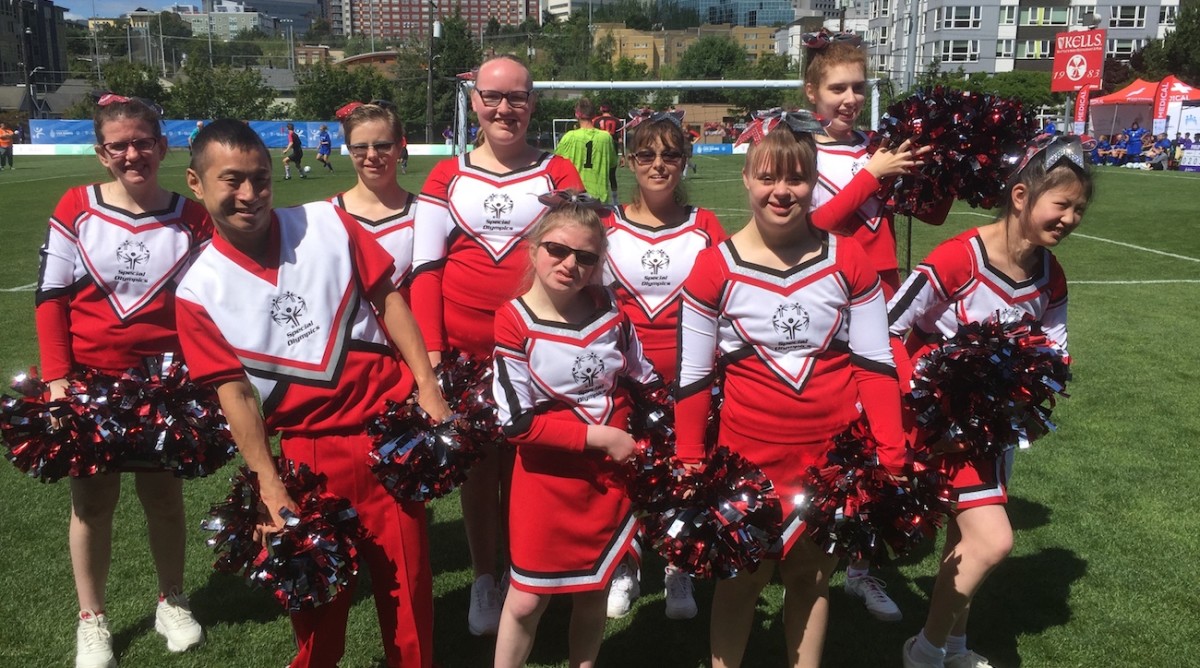 Cheer Squad Energizes Special Olympics USA Games - SI Kids: Sports News ...