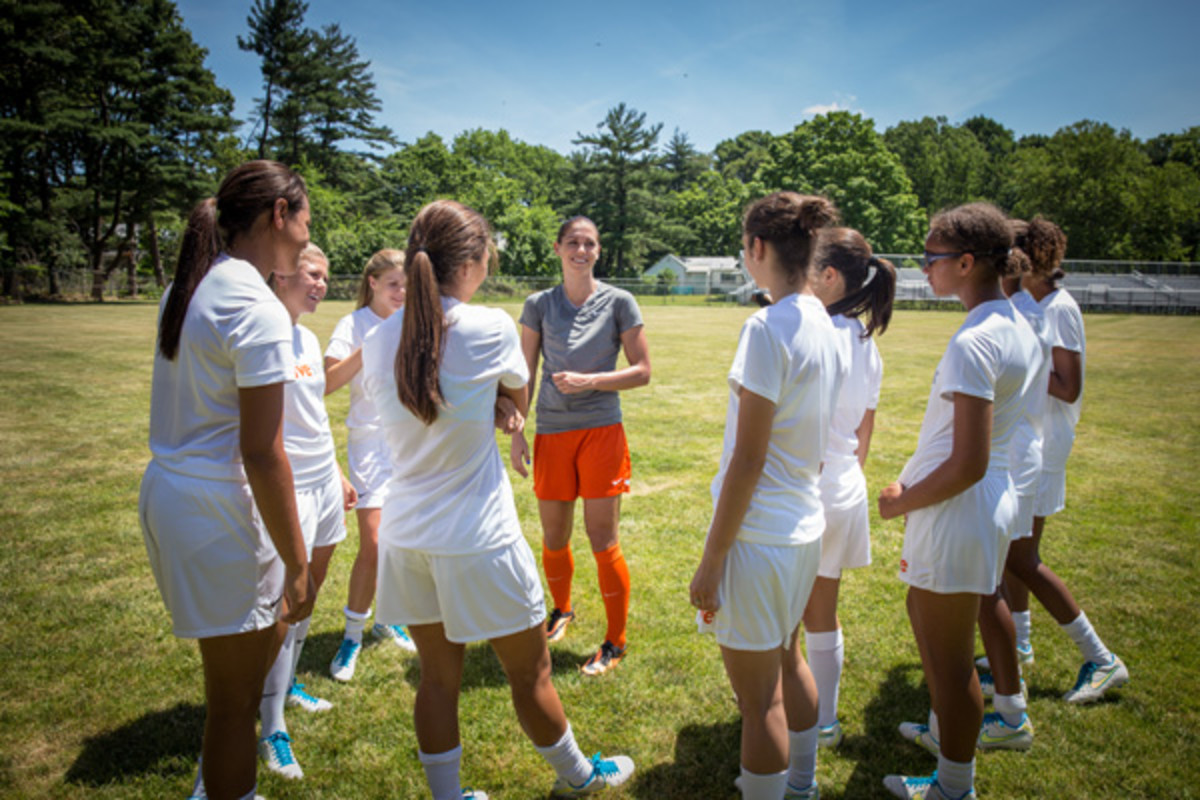 Alex Morgan is Your New Soccer Coach - SI Kids: Sports News for Kids ...