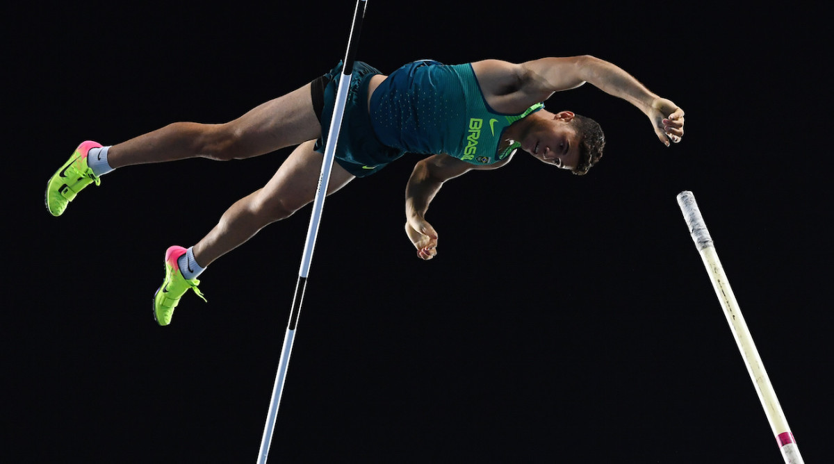 Pole Vaulting, Phelps, and Beltre Wrap Up the Afternoon - SI Kids ...