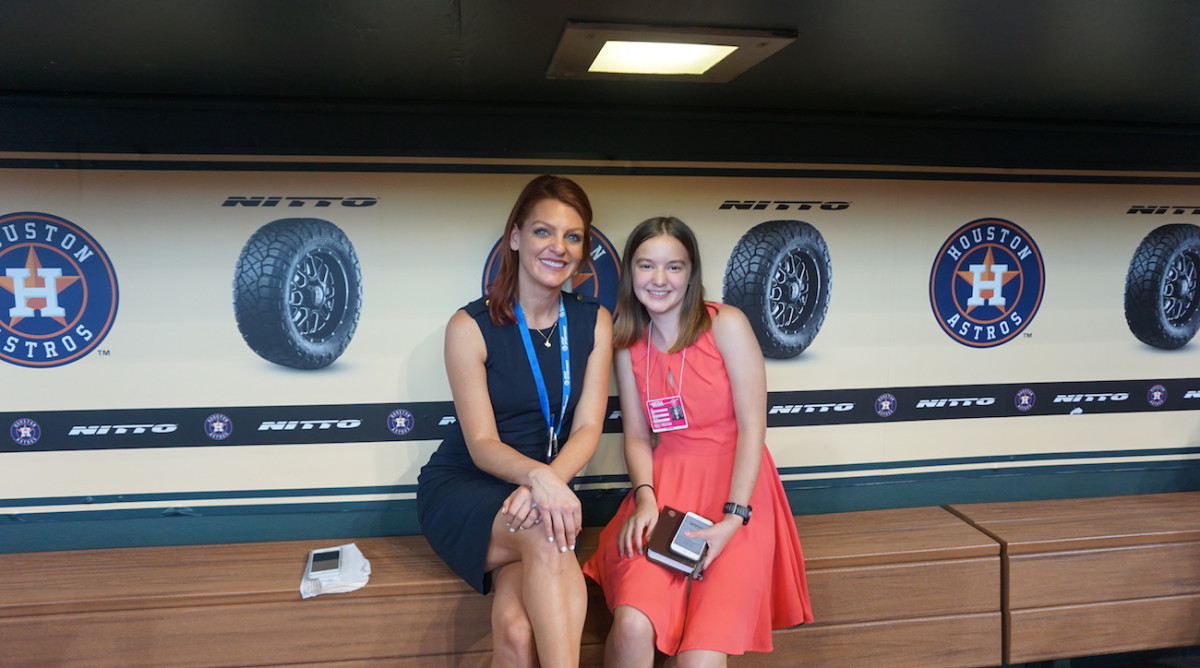 My Day Covering the Astros With Reporter Julia Morales - SI Kids ...