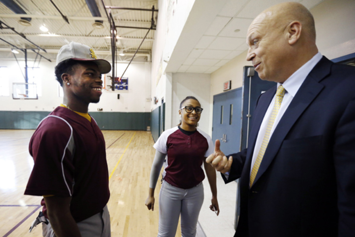 Cal Ripken Helps MLB with Youth Outreach - SI Kids: Sports News for ...
