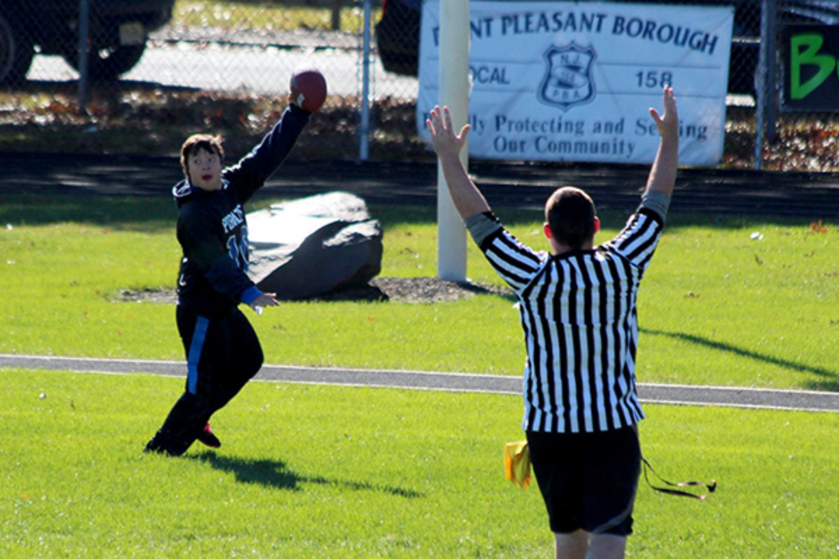 Flag Football Game Brings Teams Together - SI Kids: Sports News for ...