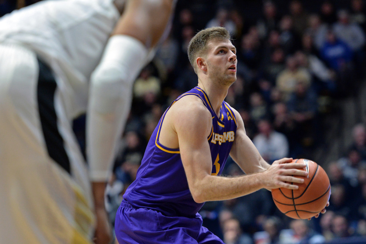 Lipscomb Knows It Faces a Stern Challenge in NCAA Debut - SI Kids ...
